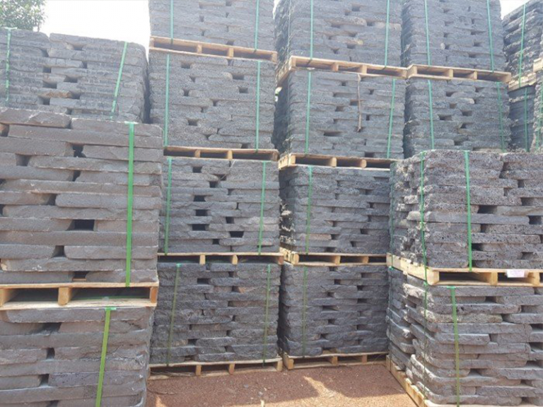 ĐÁ BAZAN LÁT SÂN (STEP STONE T50)